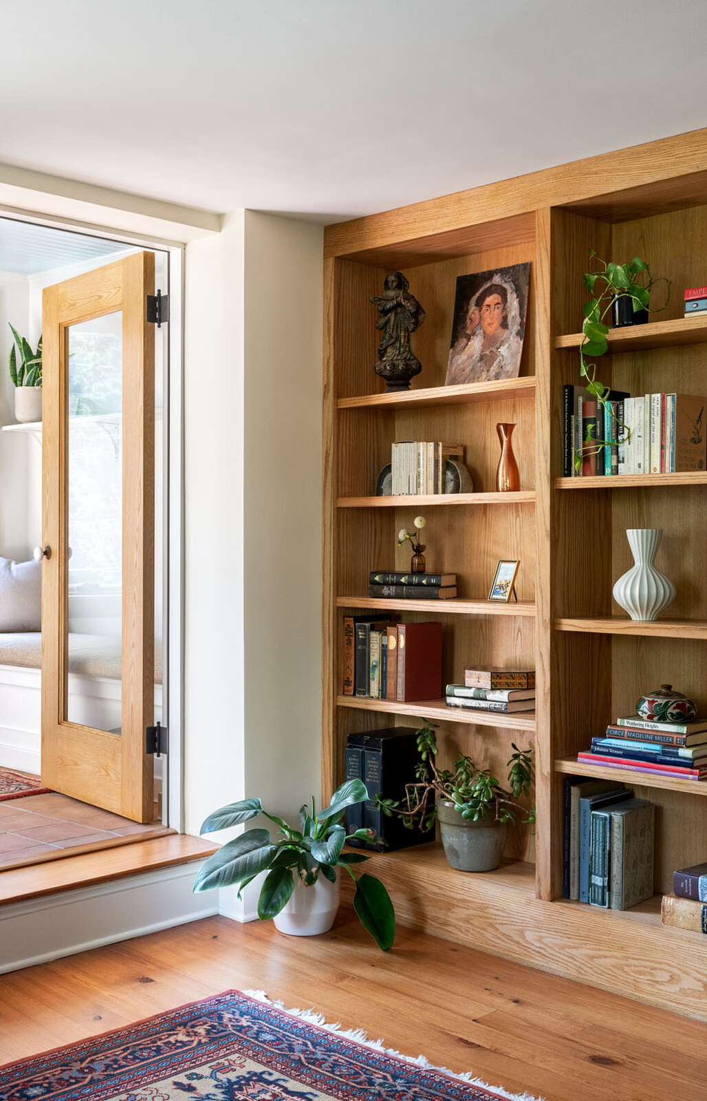 Photo 1 of 10 in Historic Philadelphia row home gets a sweet suite and ...