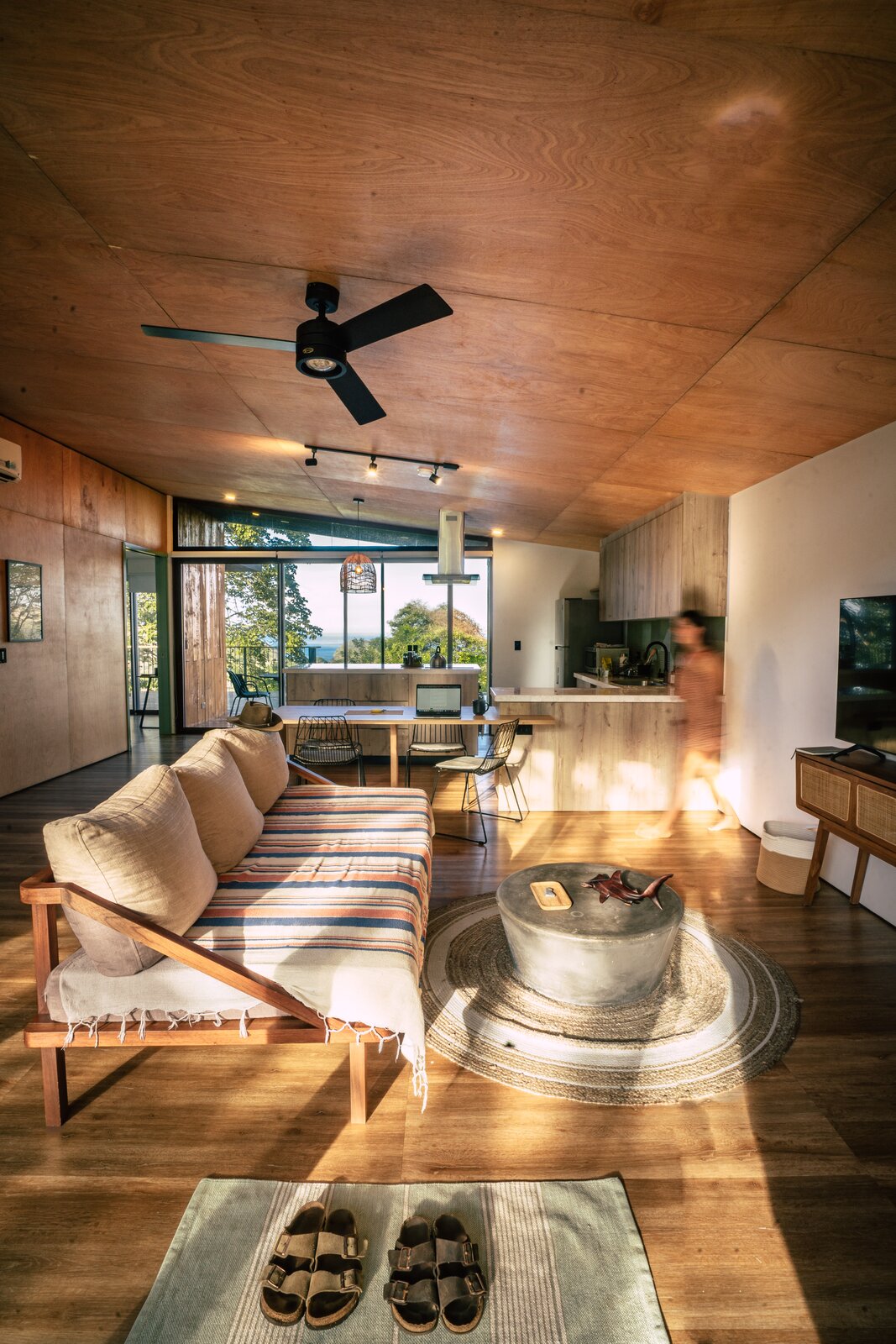 Photo 12 of 14 in Espacio LAR Unveils Casa Samambaia: A Hidden Gem on Panama's Pacific Coast. by ...