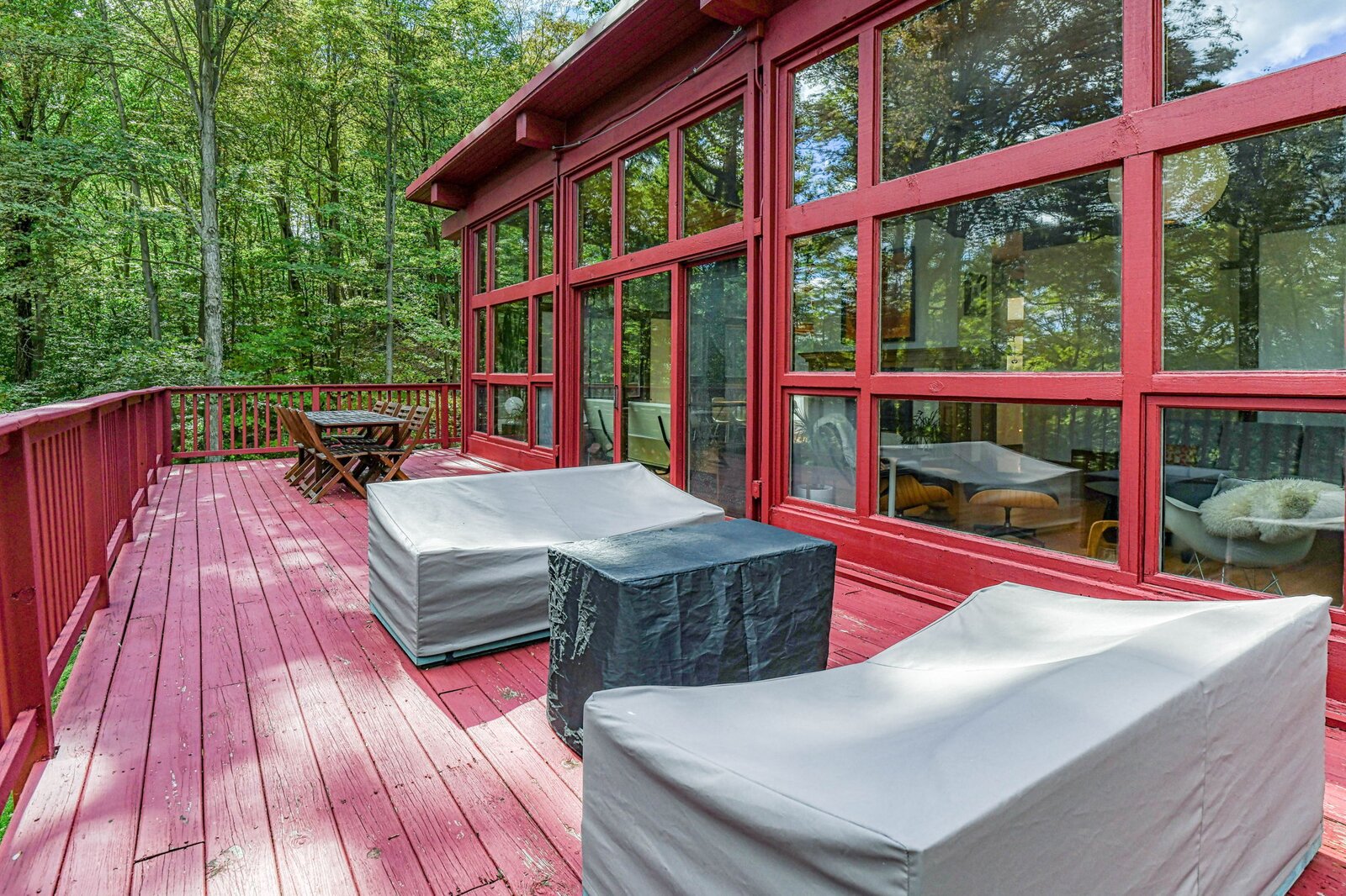 Photo 12 of 12 in Falling Brook MCM by RE/MAX RōNIN - Dwell