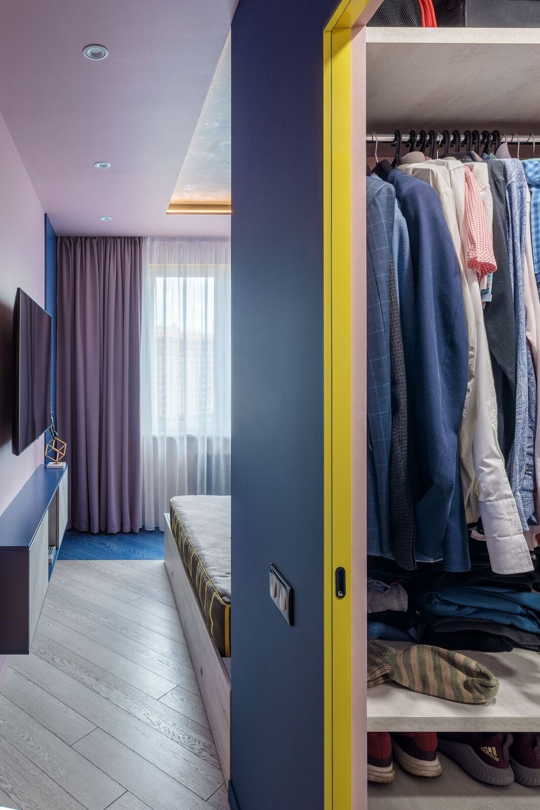 Photo 5 of 29 in Daring bright apartment in Moscow for extraordinary ...