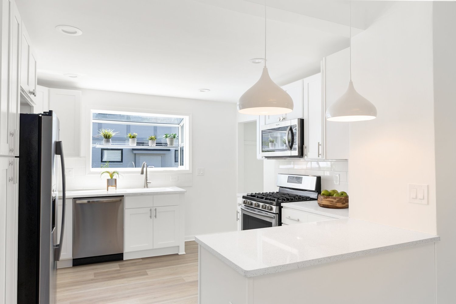 Photo 4 of 15 in The Baldwin House by Temescal Creative - Dwell