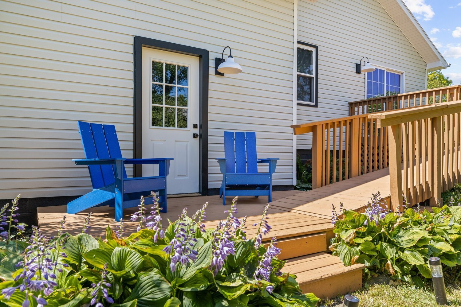 Photo 10 of 15 in The Baldwin House by Temescal Creative - Dwell