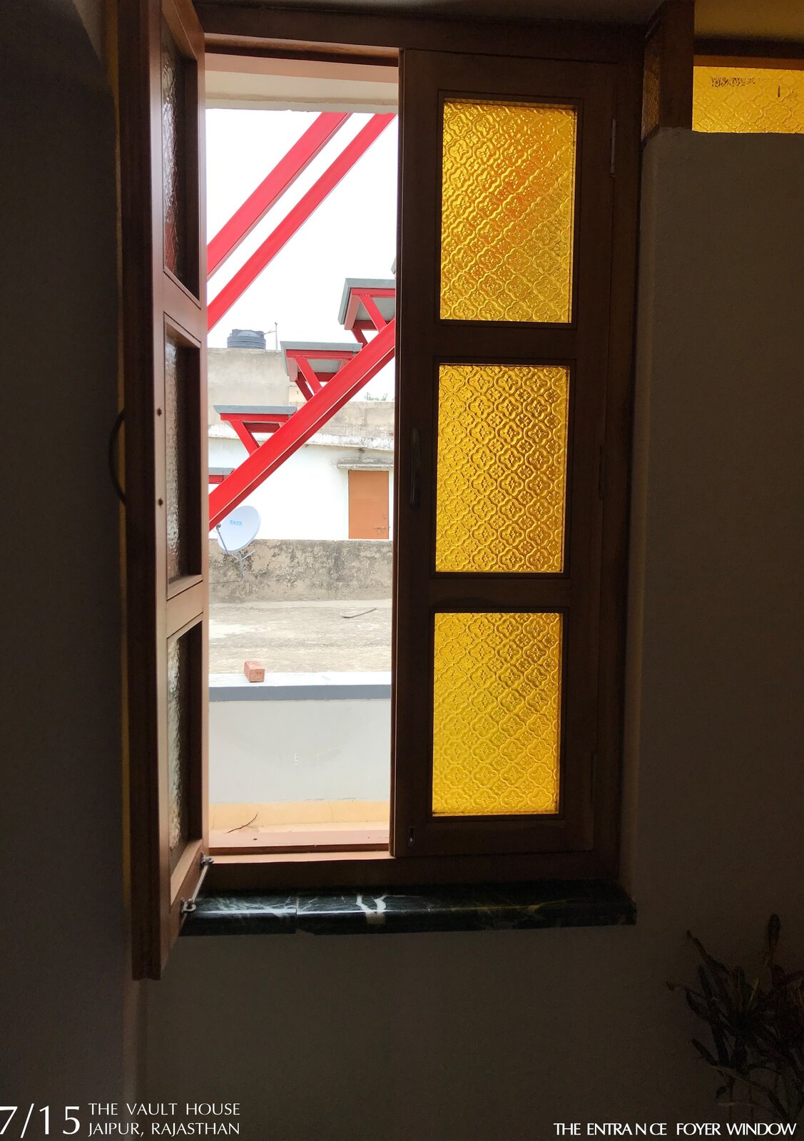 Photo 7 of 21 in THE 'NAKED' VAULT HOUSE by STUDIO NEW GARAGE - Dwell