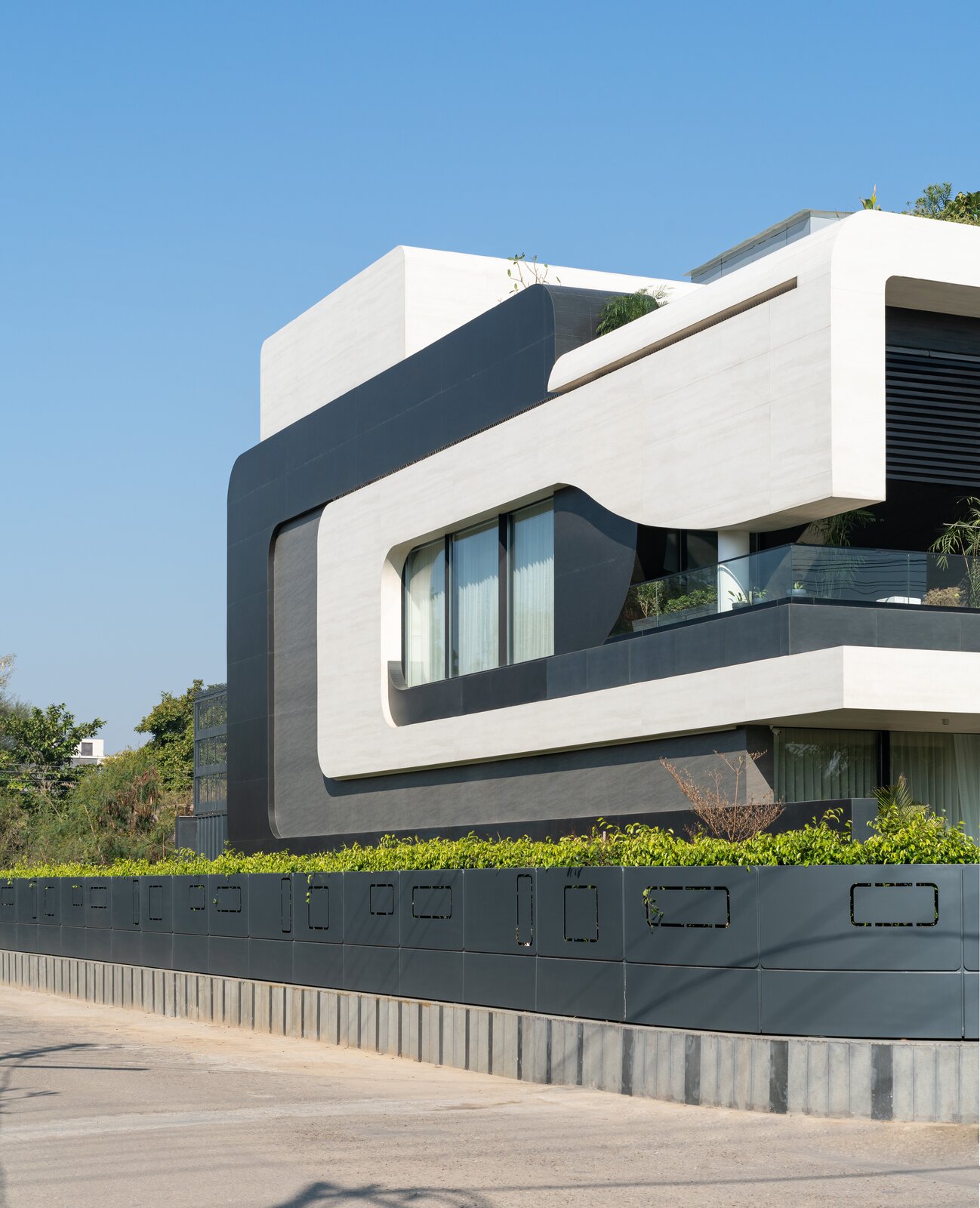 Photo 5 of 22 in Residence 100 by Subash & Associates - Dwell