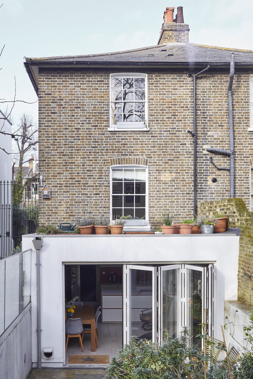 Photo 4 of 9 in A Georgian Townhouse in London by Bonnington Square - Dwell