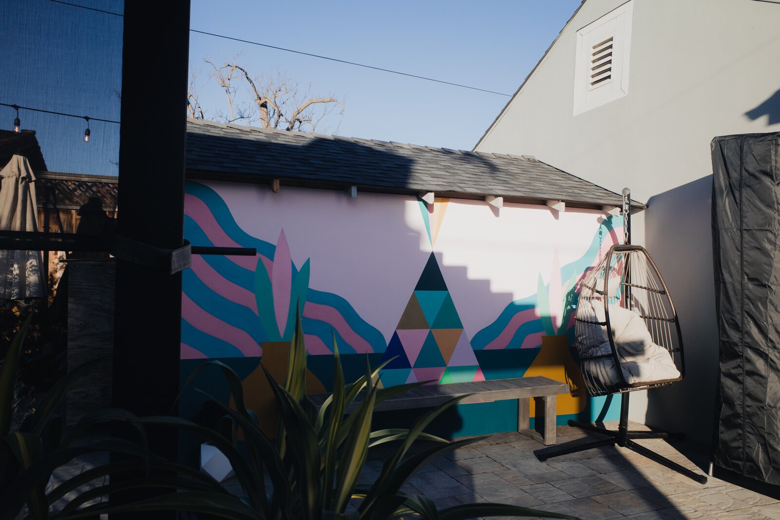 Photo 13 of 29 in Silicon Valley Art House by Leonardo De La Rocha - Dwell