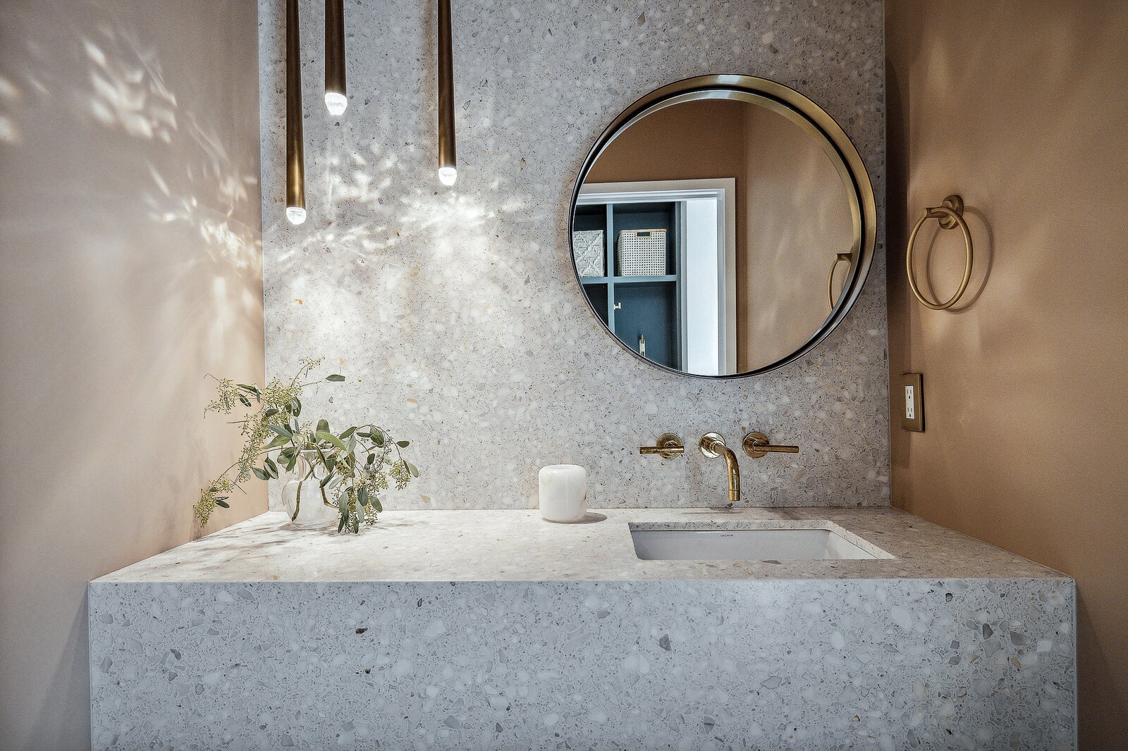 Photo 11 of 16 in The Willowbrook House by Kelly Flannery - Dwell