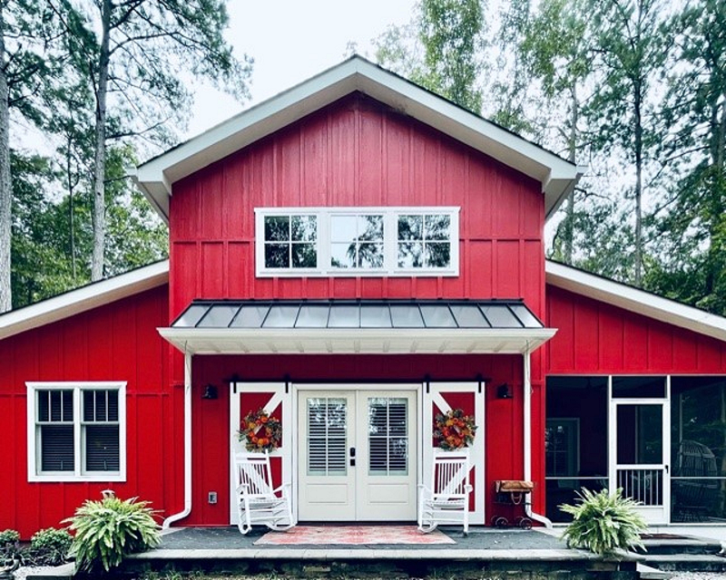 The Tiny Red Barn (6 Photos) - Dwell