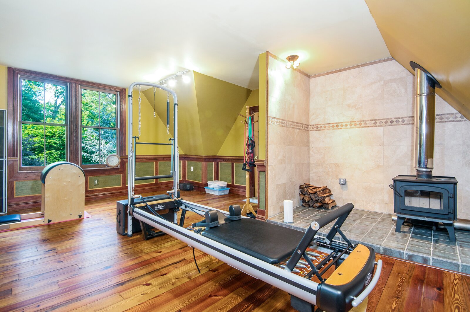 Photo 12 of 19 in Modern Victorian by Thomas Cromie - Dwell