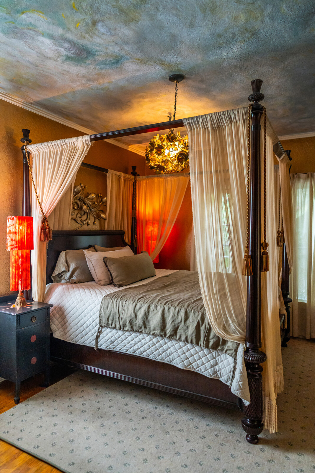 Photo 11 of 12 in Rental Revamp: Kim Swift’s Surreal Silver Lake Home ...