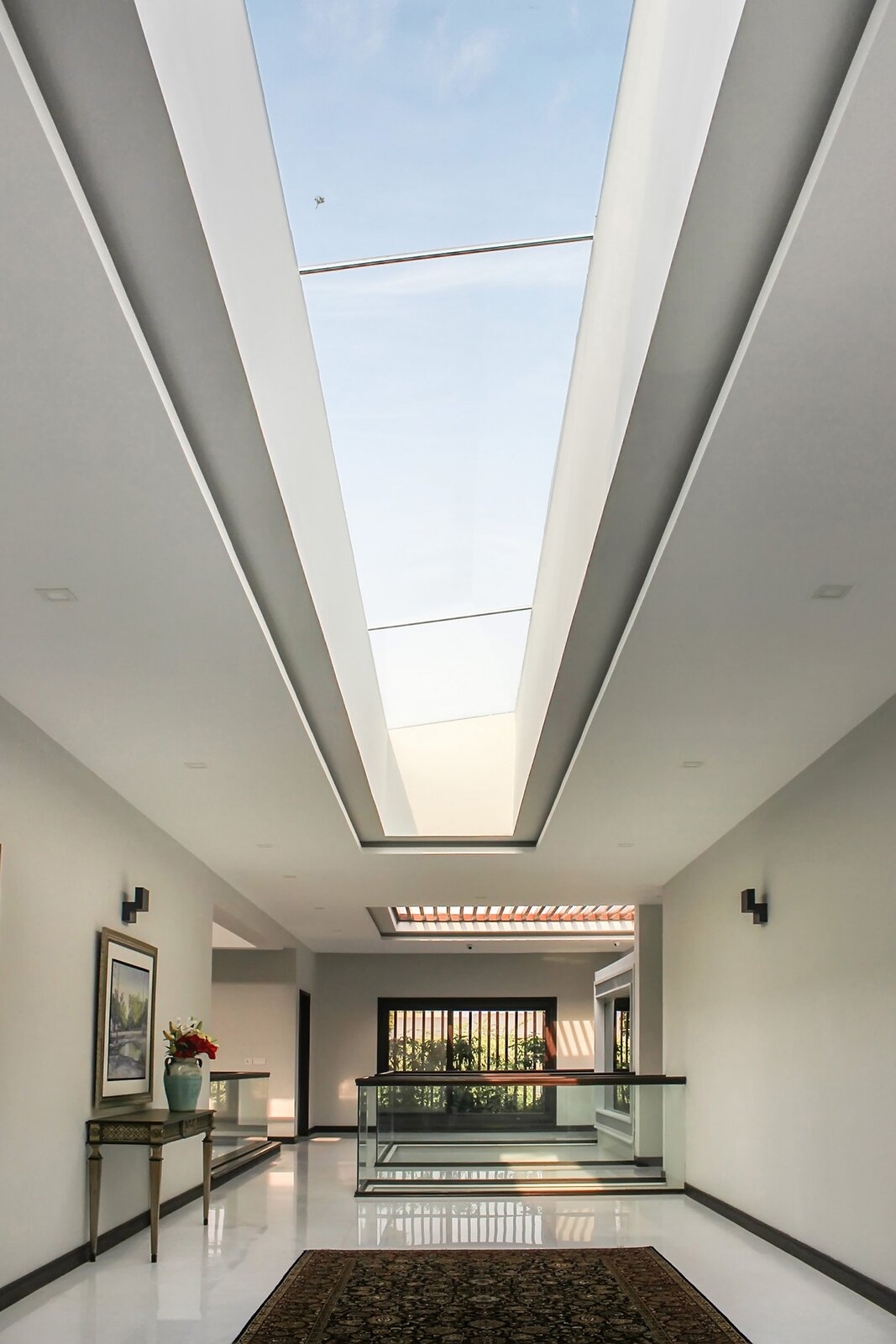 Photo 2 of 9 in The 6 Courtyards House by Huzaifah Fakher - Dwell