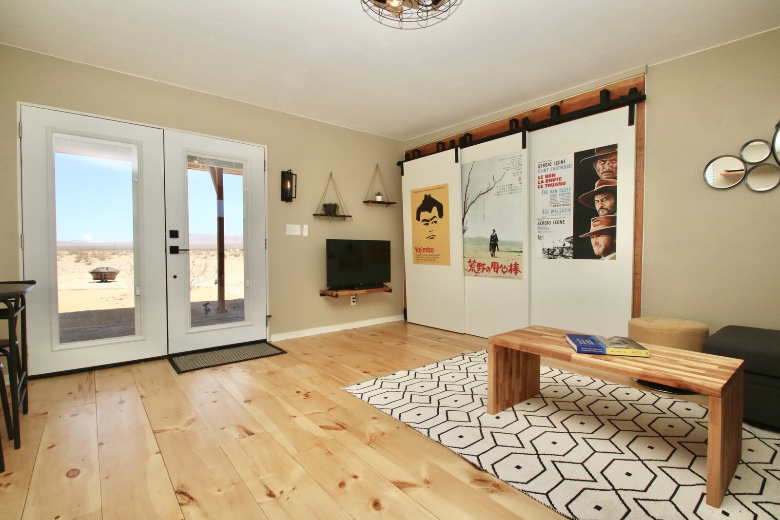 Photo 3 of 13 in Dorough Homestead Cabin by Ryan Dorough - Dwell