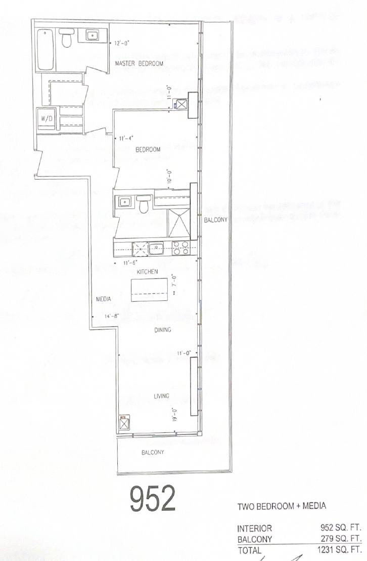 Photo 9 of 9 in Toronto flat with landmark views of the Royal Ontario ...