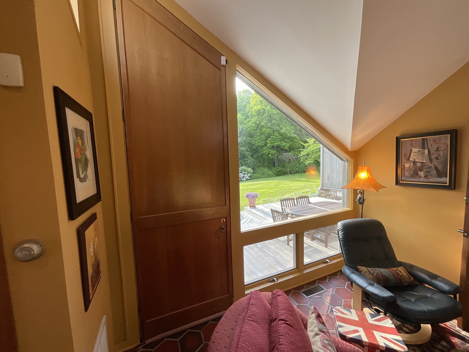 Photo 17 of 19 in Andrew Geller's Harry Martin House on the market for ...