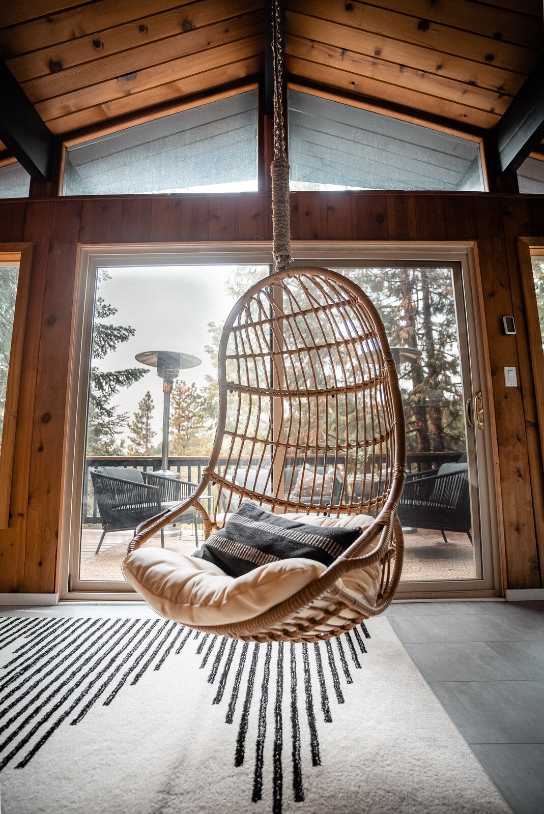 Photo 16 of 16 in The Lightfoot Cabin by Chase Charifa - Dwell