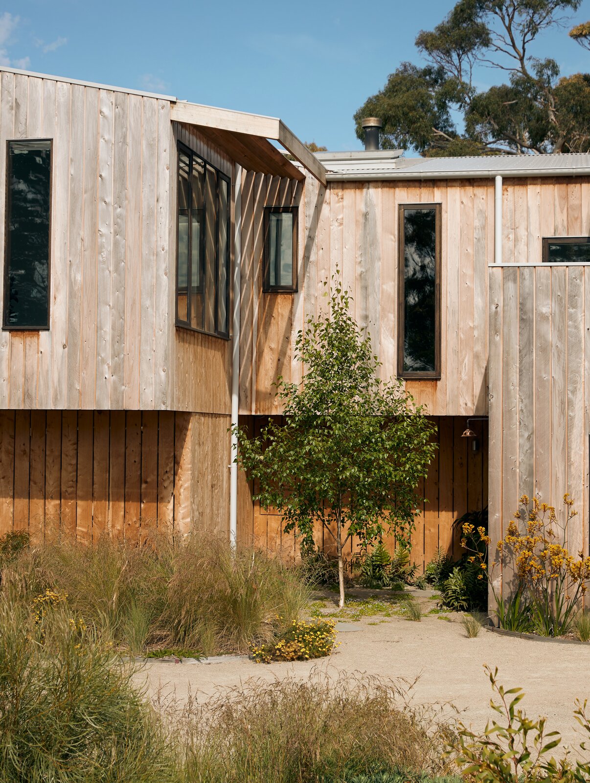 Photo 13 of 21 in Cypress House by Loreco Constructions - Dwell