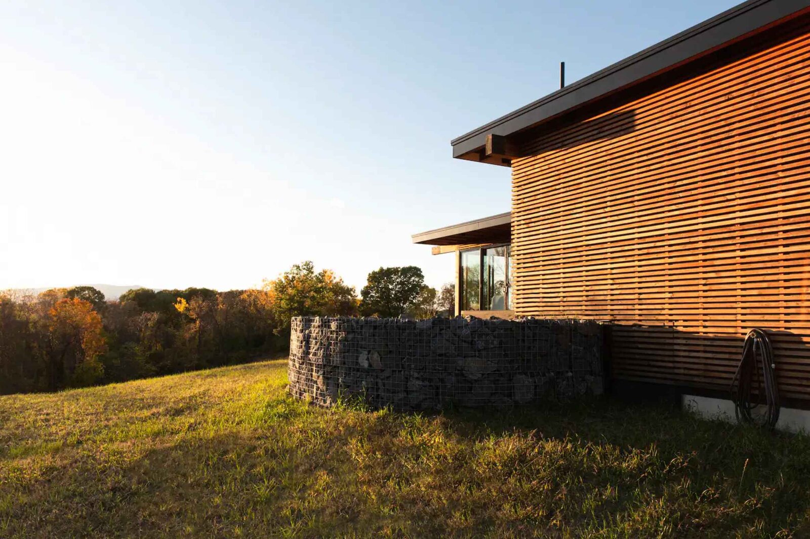 Photo 19 of 20 in Hudson Woods Pool House by Matt Kowalewski - Dwell
