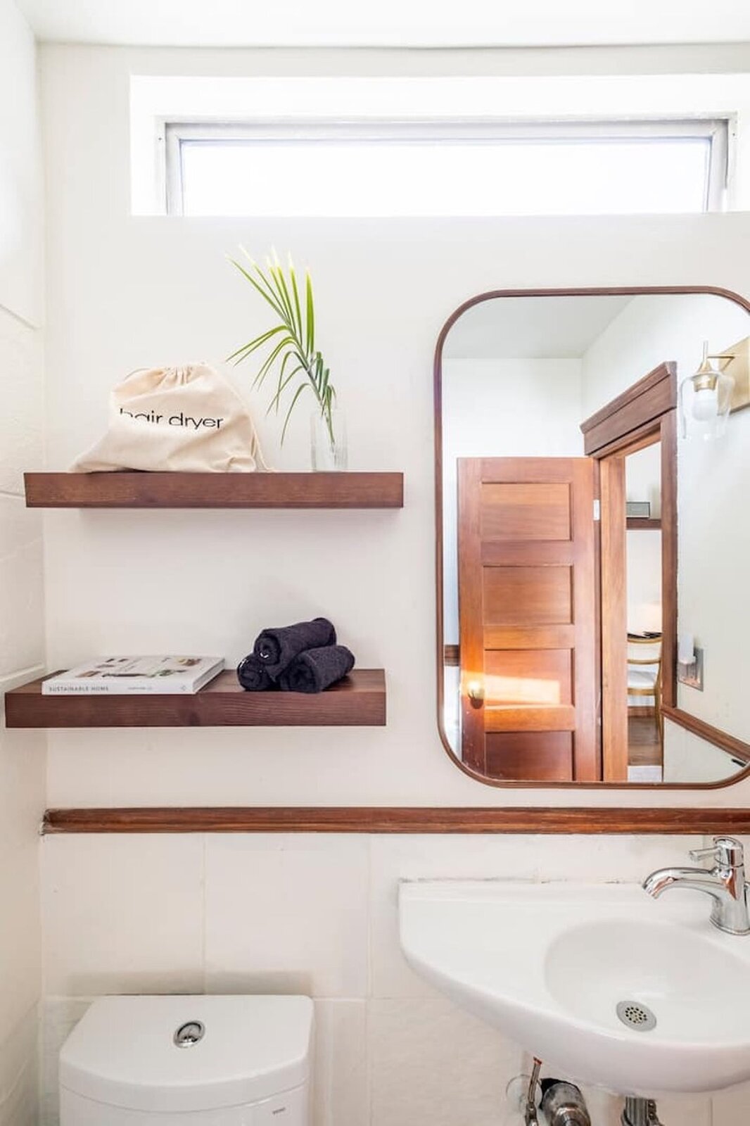 Photo 5 of 6 in The Bungalow on Thorn by Jessica Haslam - Dwell