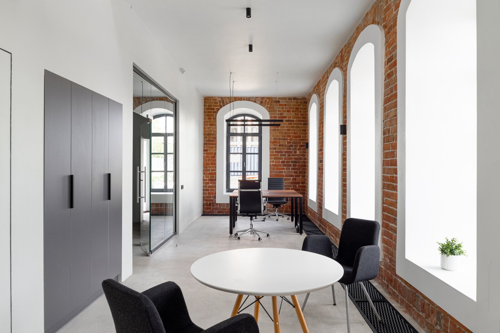 Photo 16 of 24 in The developers's office in a historic power station ...