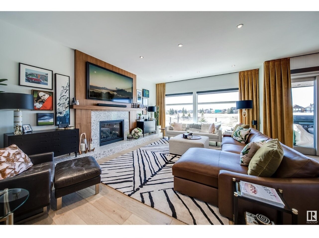 Photo 2 of 16 in The Bird House by Erin YEG - Dwell