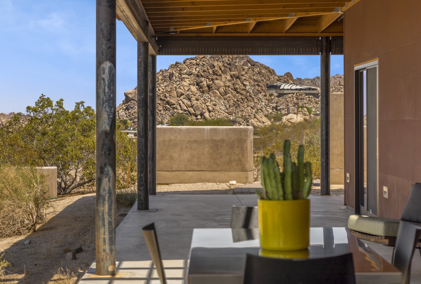 Photo 15 of 25 in The Red Ray House by Matthew Reader - Dwell