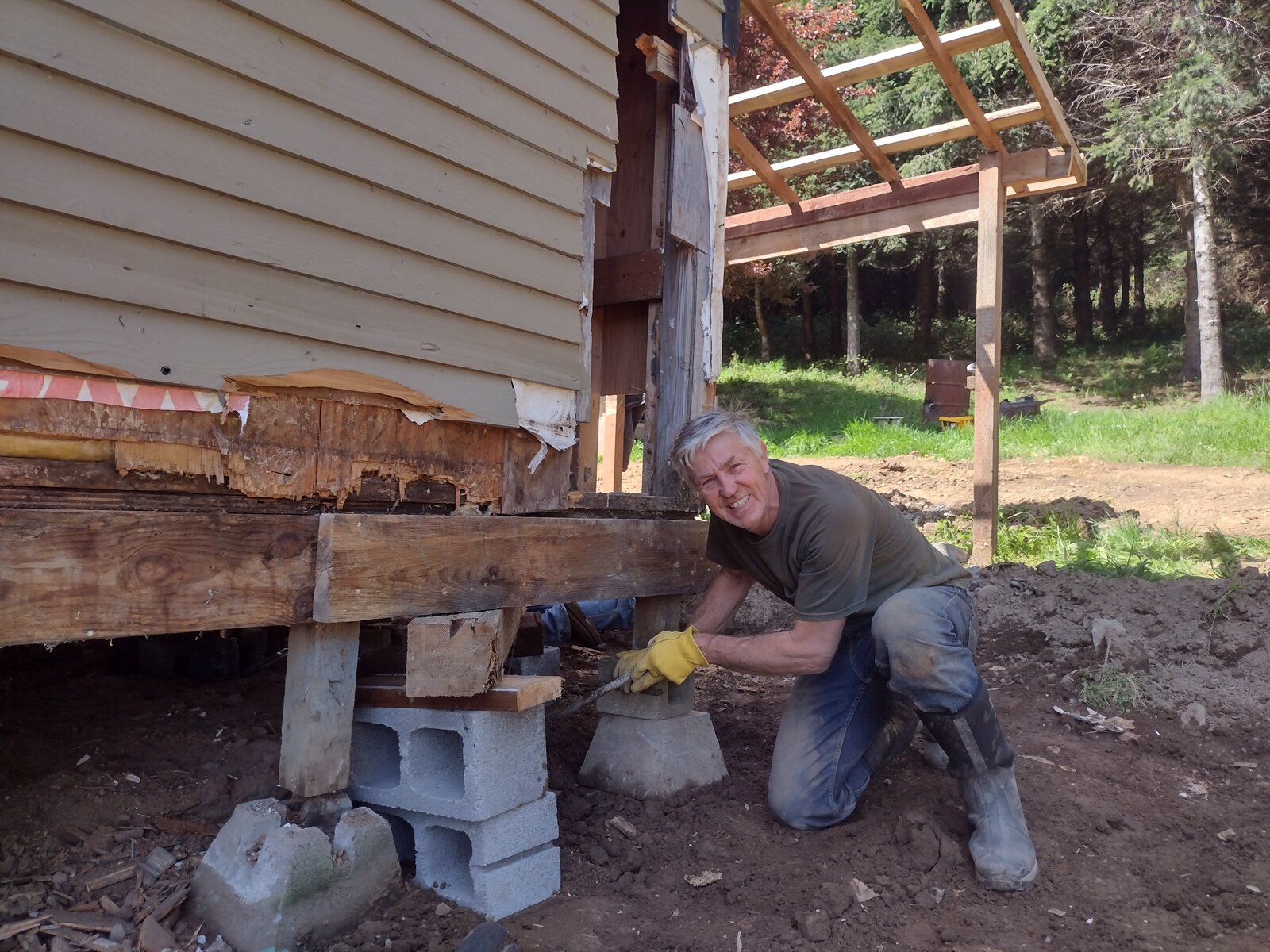 Photo 9 of 16 in Bear Cabin by Mary Cooper - Dwell