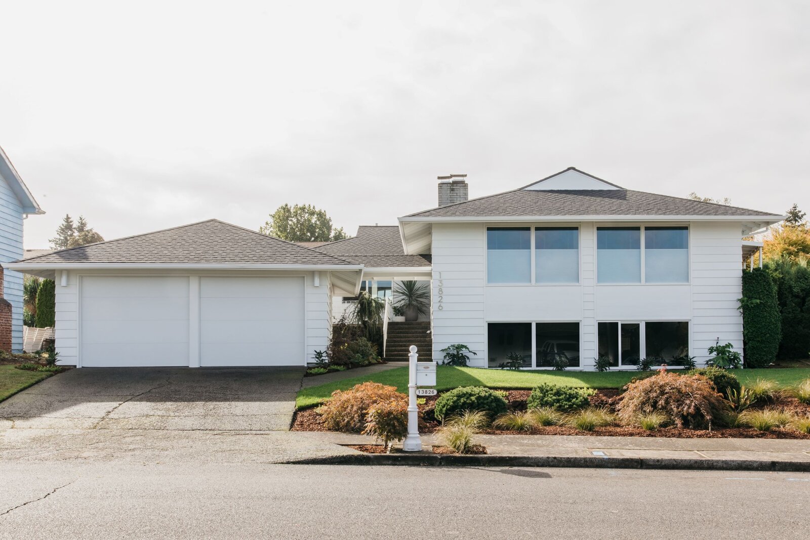 Photo 1 of 13 in Subtle Moves Modernize a ’60s Midcentury in Portland ...