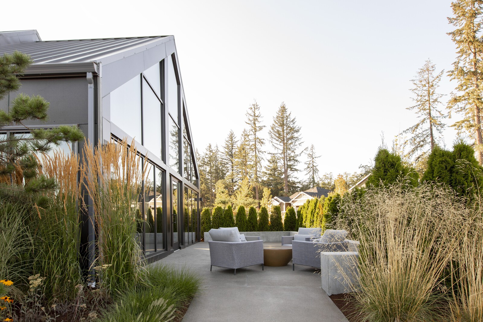 Photo 11 of 16 in Oak Tree Pavilion by Johnston Architects - Dwell