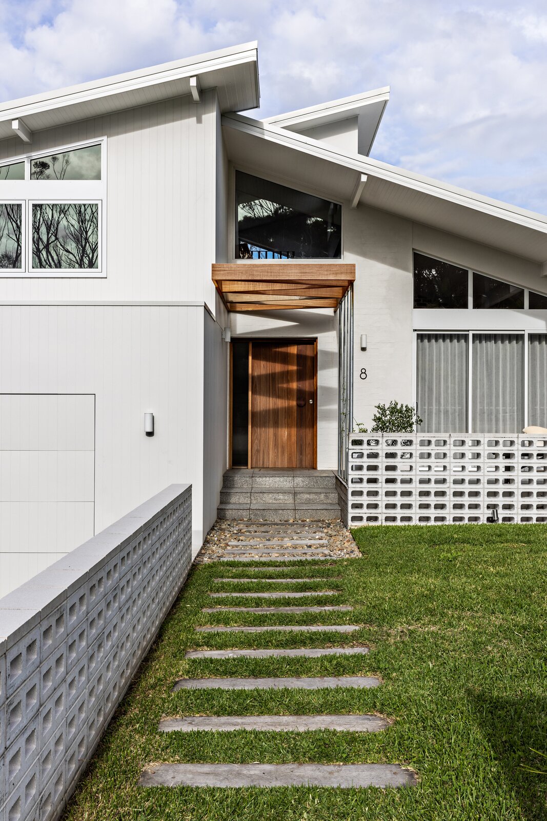 Photo 1 of 17 in Mollymook Beach House by Jost Architects - Dwell