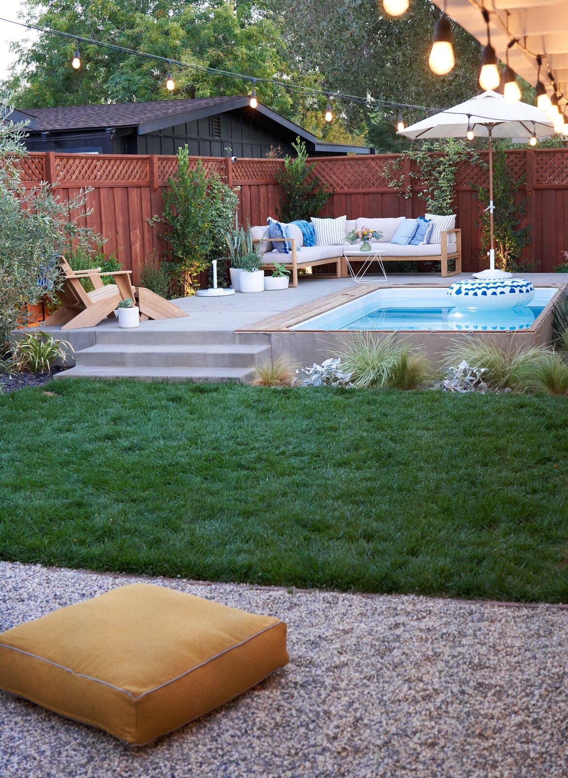 Photo 6 of 10 in Midcentury Plunge Pool by Yardzen - Dwell