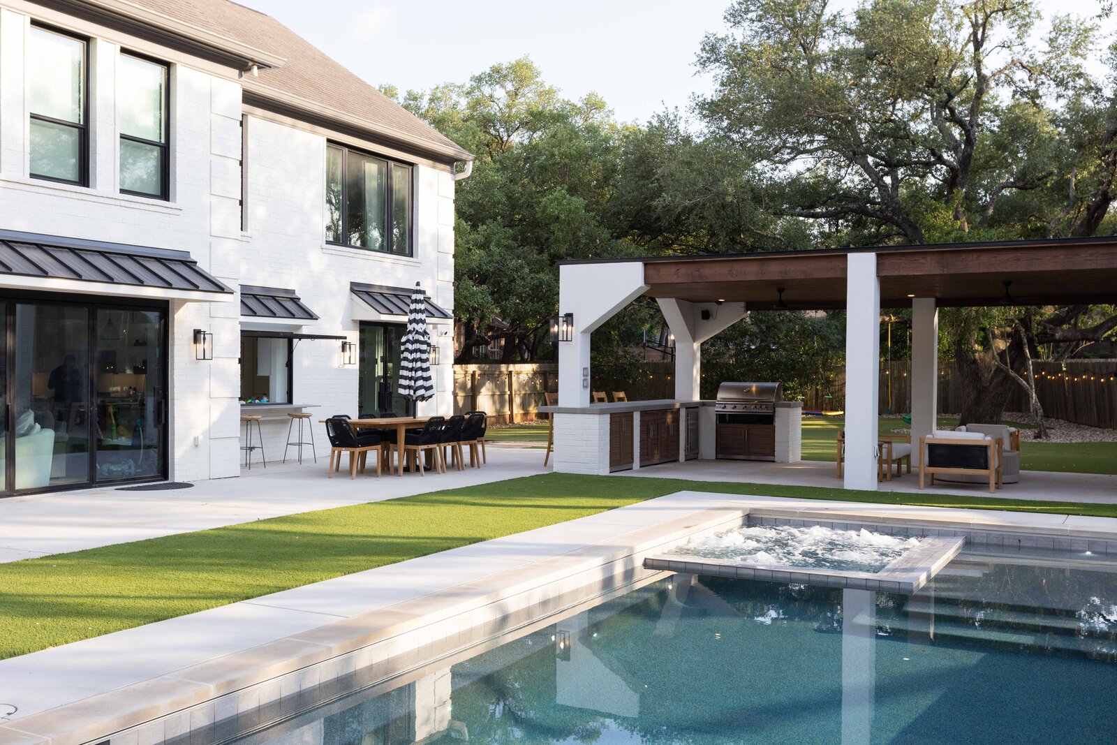 Photo 4 of 7 in Austin, Texas Backyard & Outdoor Living Room by Yardzen ...