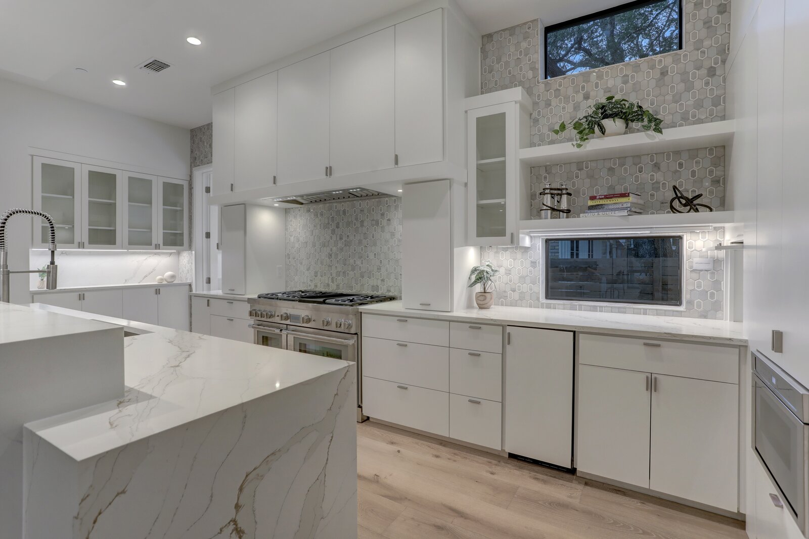 Photo 10 of 19 in Modern Multi Gen Living in the Pandemic Age by Jaye Russell - Dwell