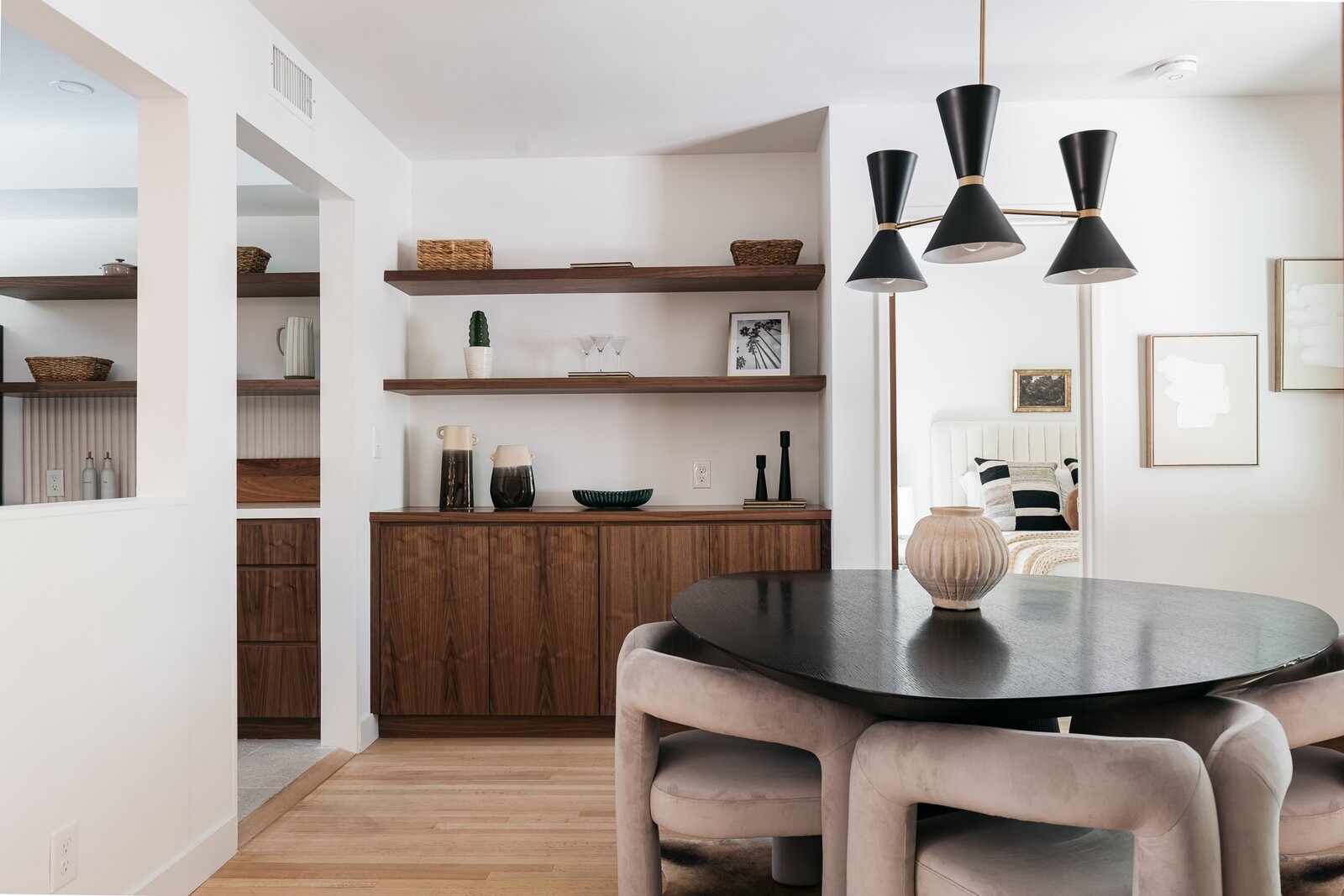 Photo 18 of 20 in Re-envisioned 1958 Mid-Century Modern Masterpiece in ...