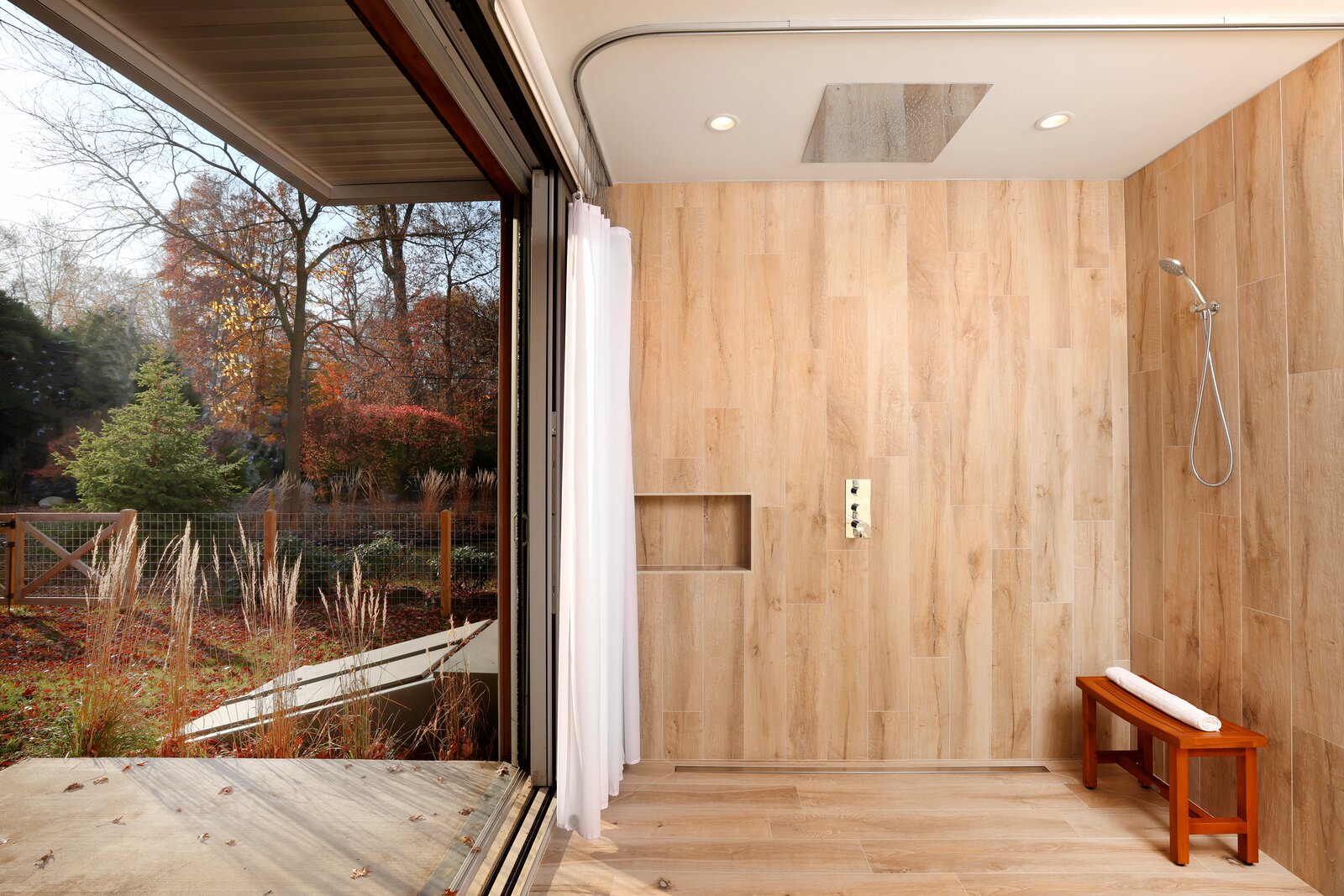 Photo 6 of 18 in Sol Haus Retreat by dorothy zalewski - Dwell