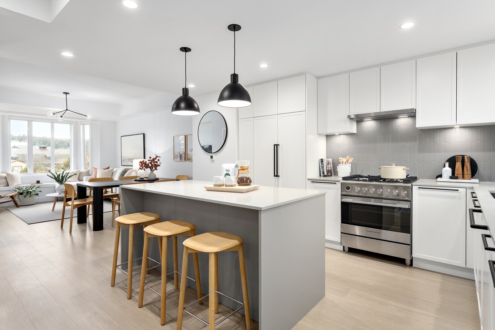 Photo 12 of 16 in Comfortable, Contemporary Living: High Street ...