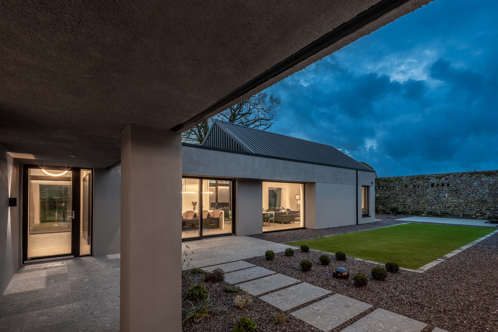 Photo 2 of 29 in Walled Garden House by Stephen Burke - Dwell
