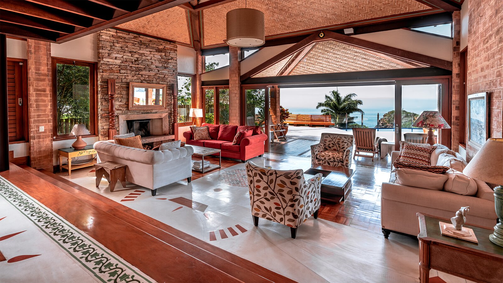 Photo 4 of 11 in The Albatross House by Eric Bittencourt - Dwell