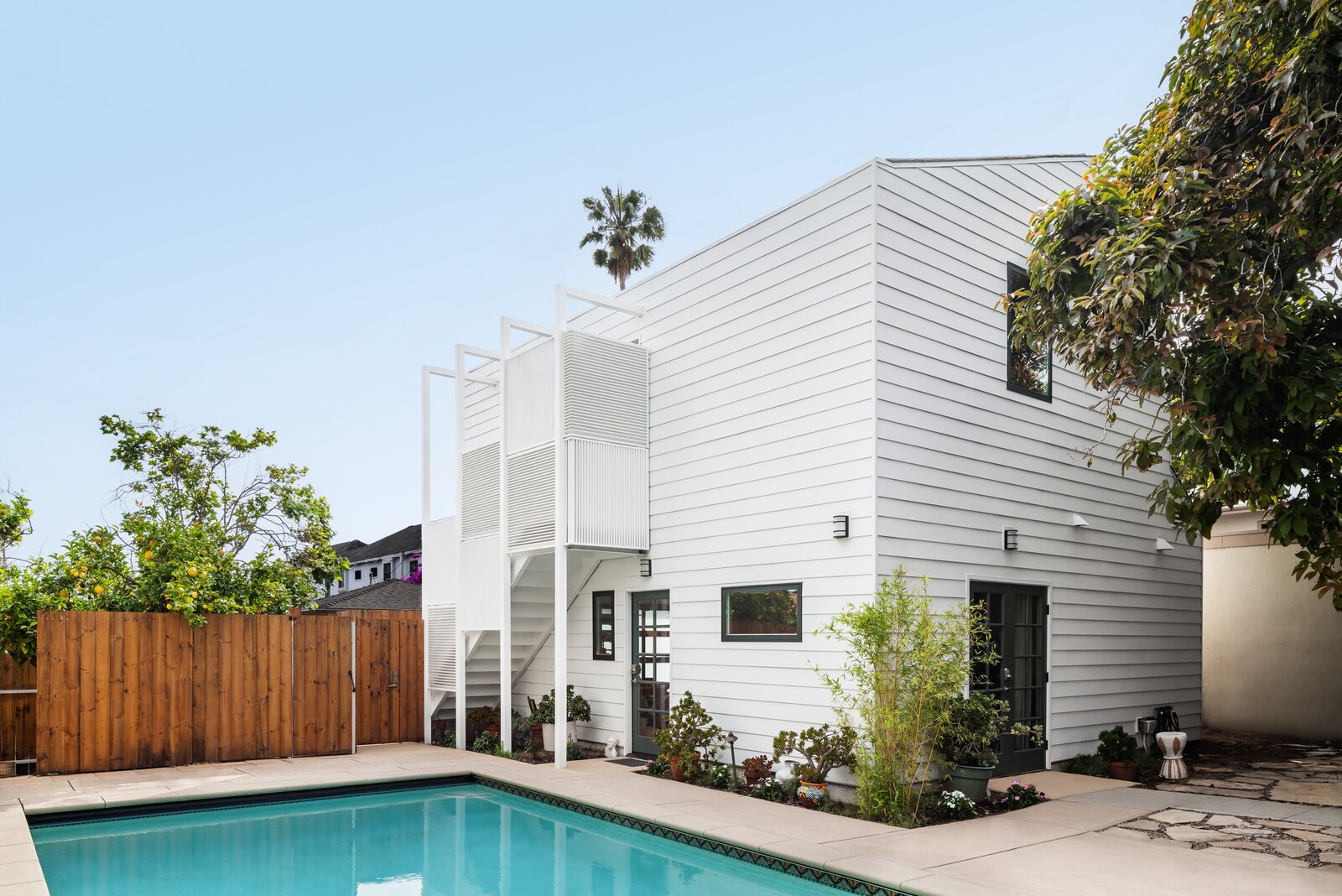 Photo 7 of 10 in SM20 - Santa Monica ADU by F-ARE - Dwell