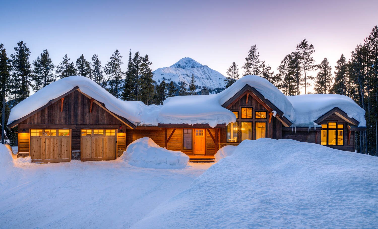 Photo 1 of 18 in Big Sky Residence by Timberbuilt - Dwell