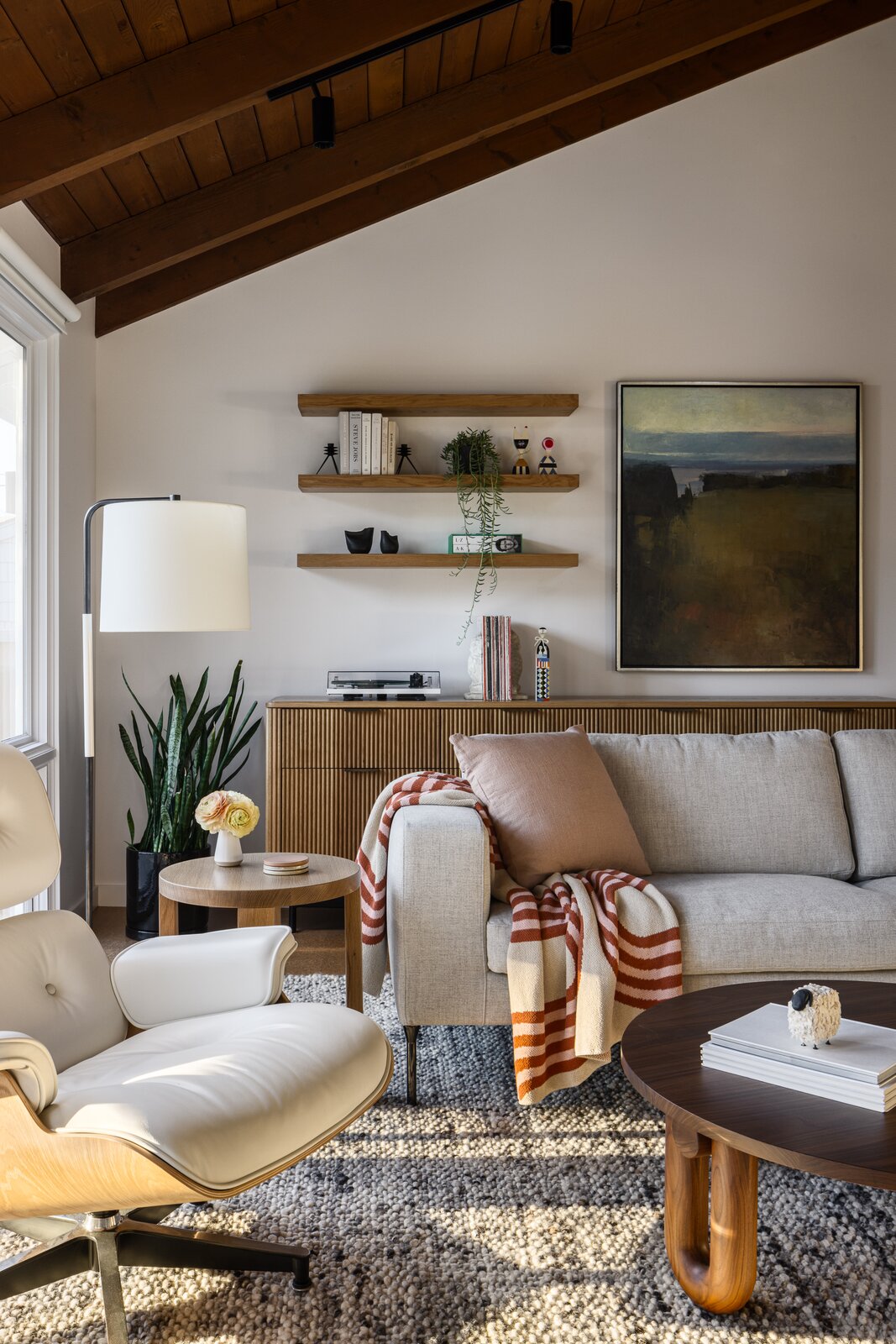 Photo 1 of 10 in Drummond I Vintage Vibe by Lisa Schmitz Interior ...