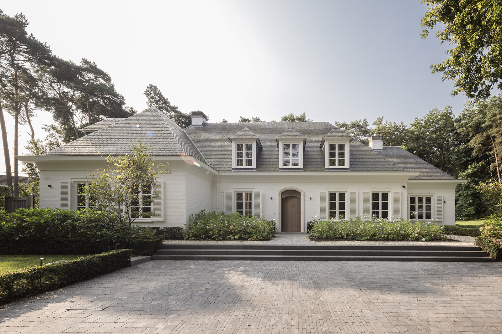 Photo 1 of 40 in Residence IO by Mieke Van Herck architects by SAVVY.be ...
