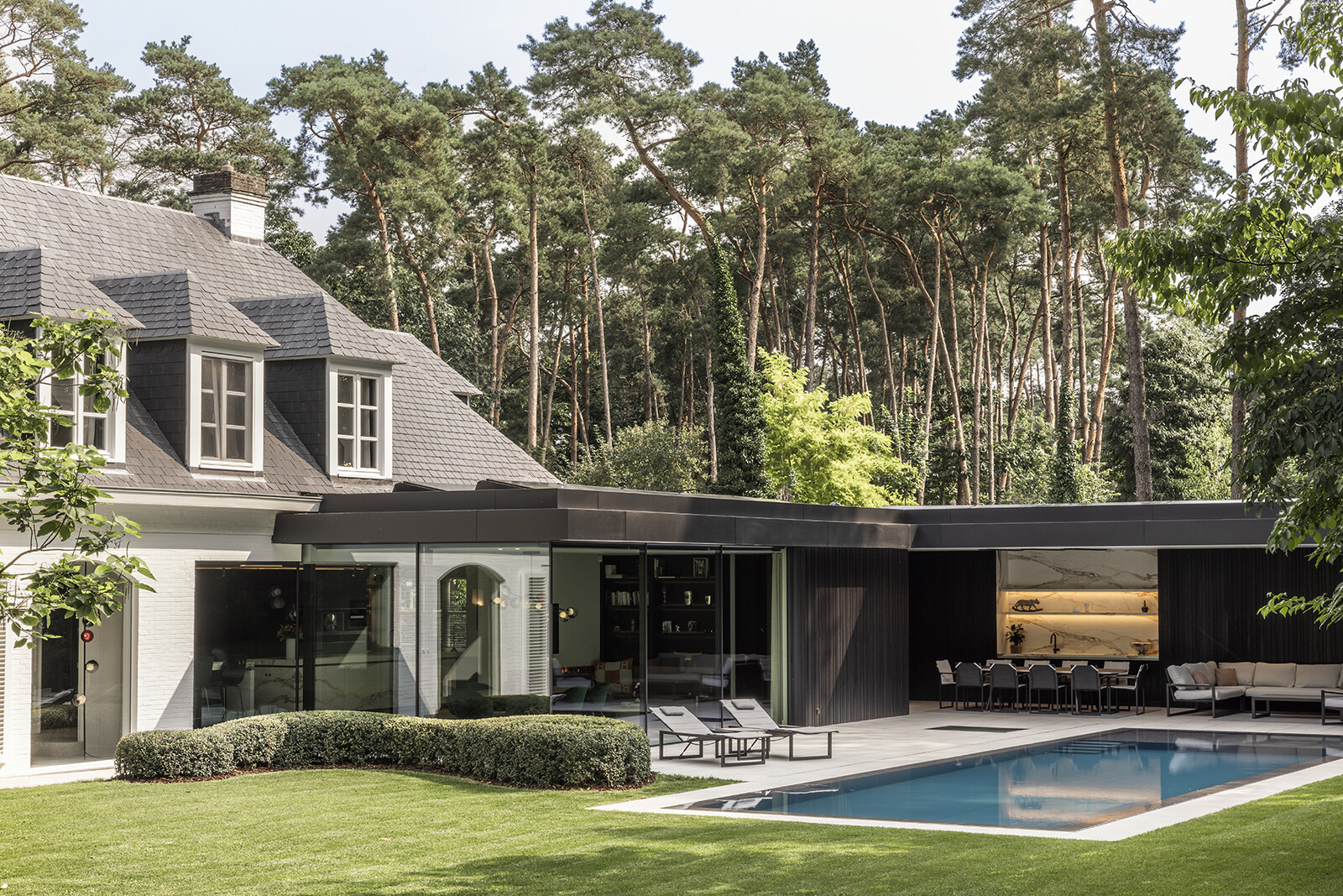 Photo 1 of 40 in Residence IO by Mieke Van Herck architects by SAVVY.be ...