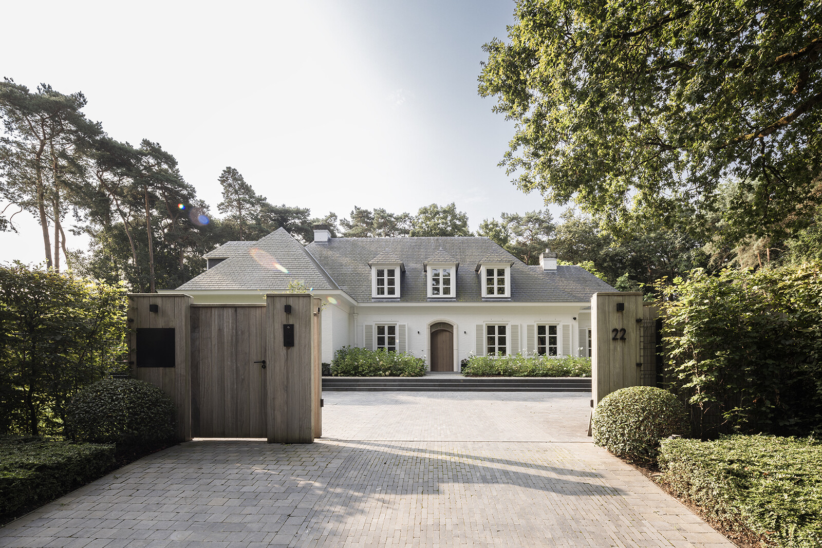 Photo 1 of 40 in Residence IO by Mieke Van Herck architects by SAVVY.be ...