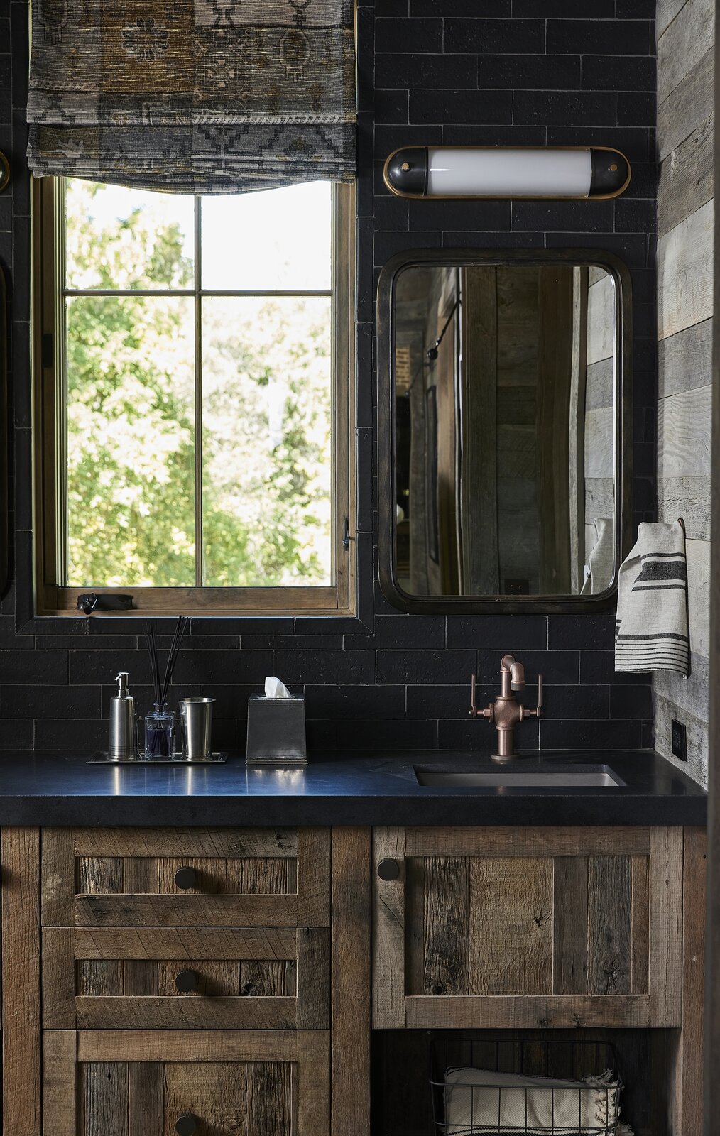 Photo 8 of 17 in Speak Easy Guest House by Bond Design Company - Dwell