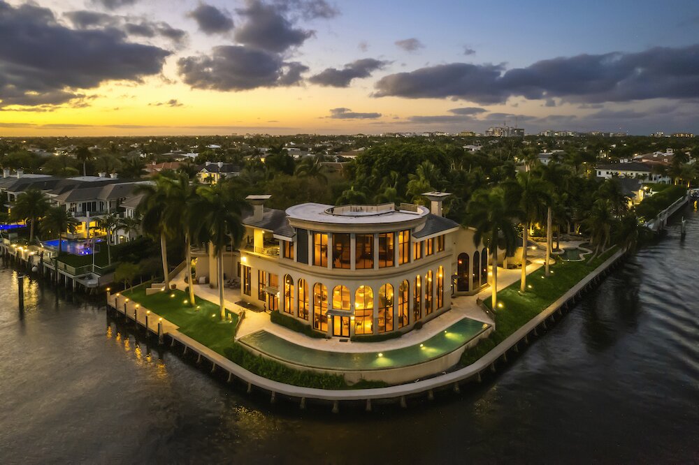 One-Of-A-Kind Luxury Waterfront Compound in Boca Raton’s Royal Palm (5 Photos) - Dwell