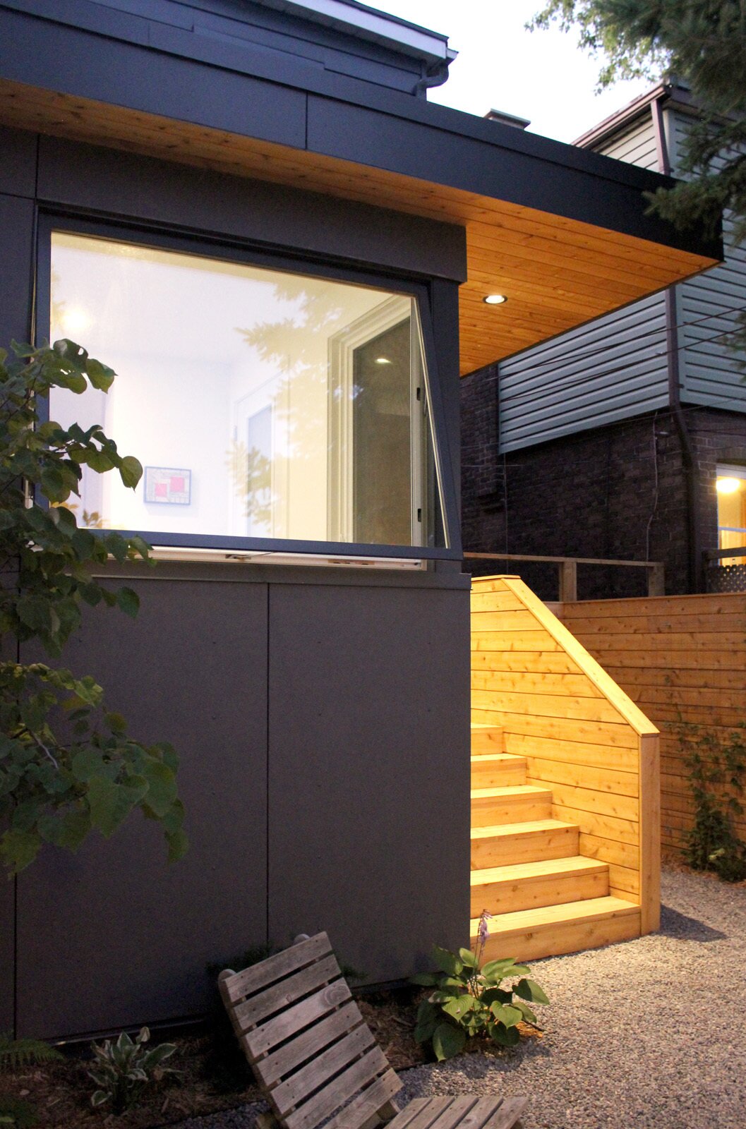 Photo 1 of 11 in Garage on the Danforth by Leo Mieles - Dwell