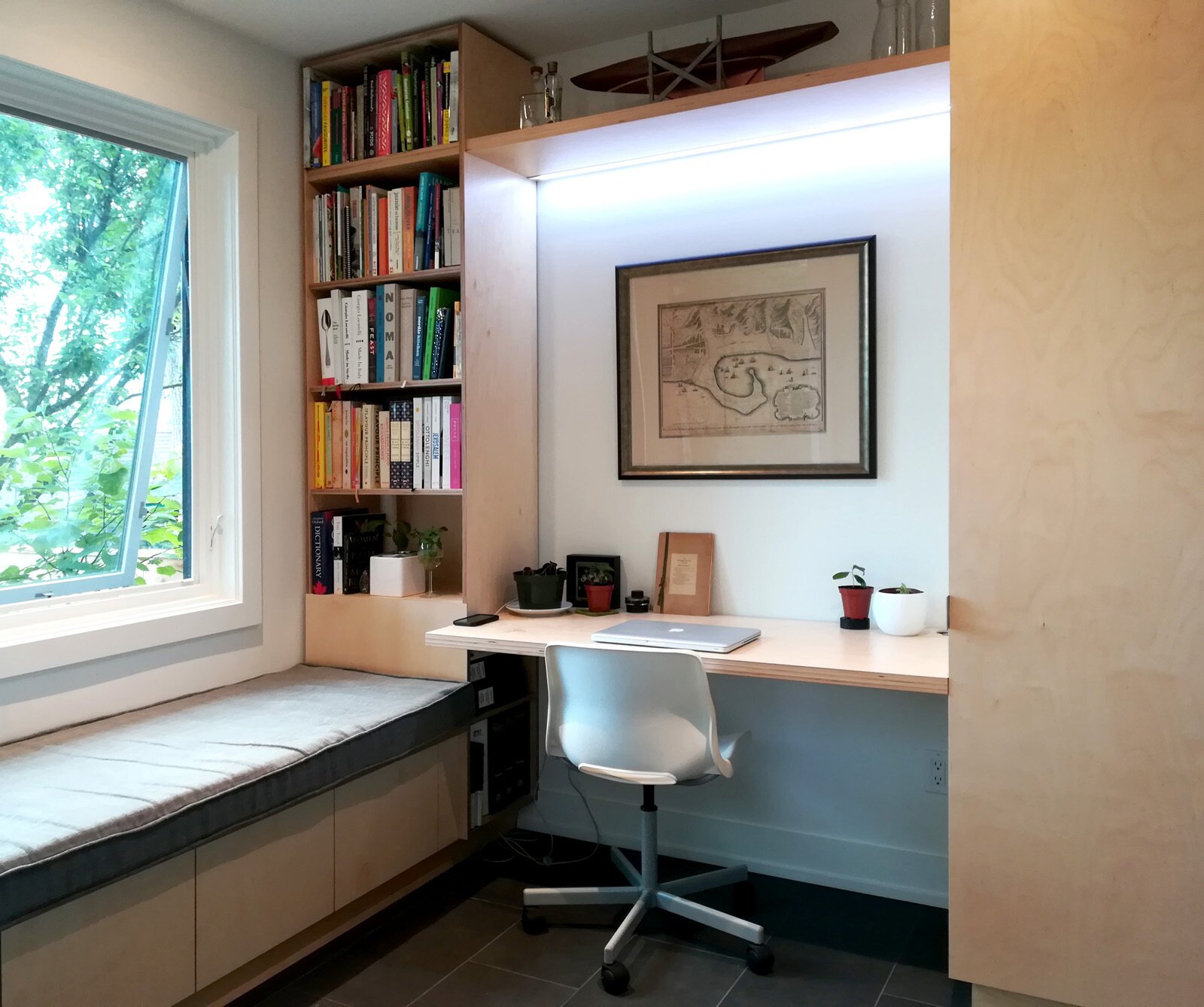 Photo 1 of 11 in Garage on the Danforth by Leo Mieles - Dwell