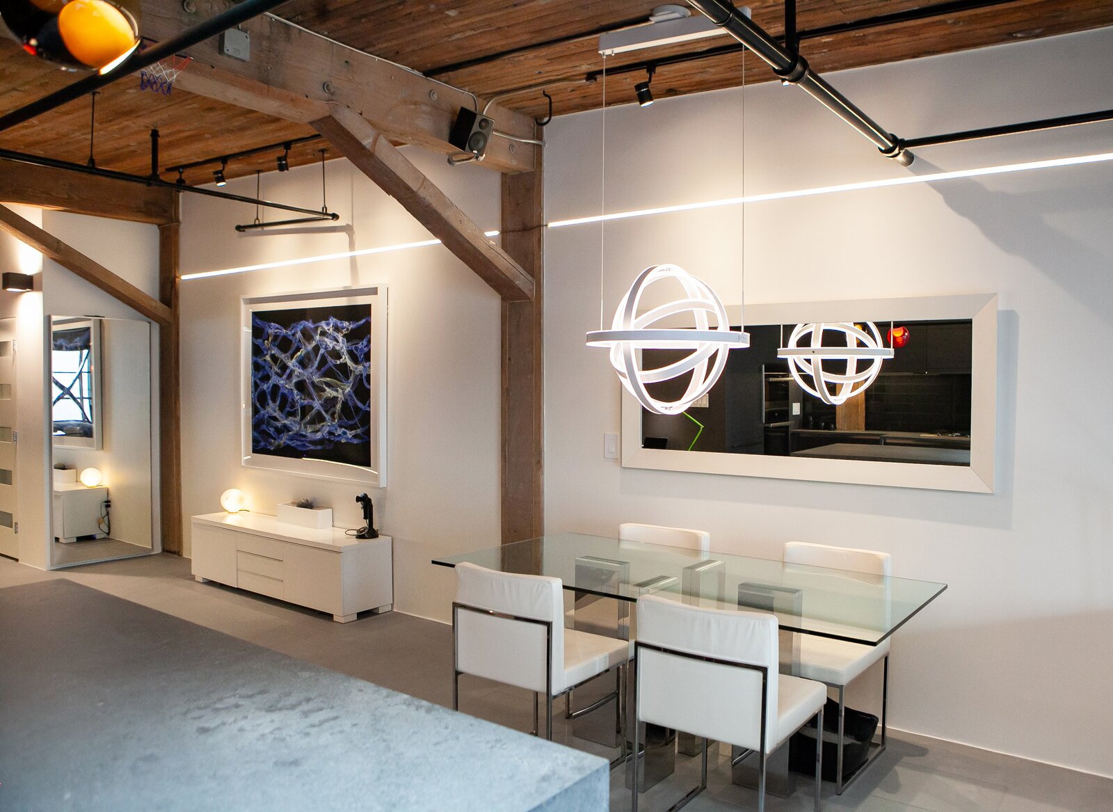 Photo 7 of 15 in Heritage meets Modern Loft by Kelly Arthur Interior ...