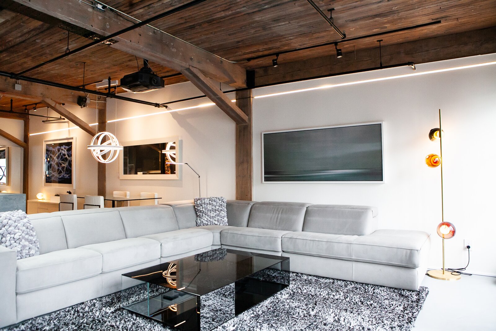 Photo 12 of 15 in Heritage meets Modern Loft by Kelly Arthur Interior ...
