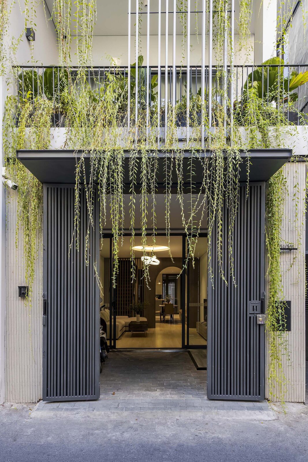 Photo 3 of 16 in The Vy house by SENSE DESIGN STUDIO - Dwell